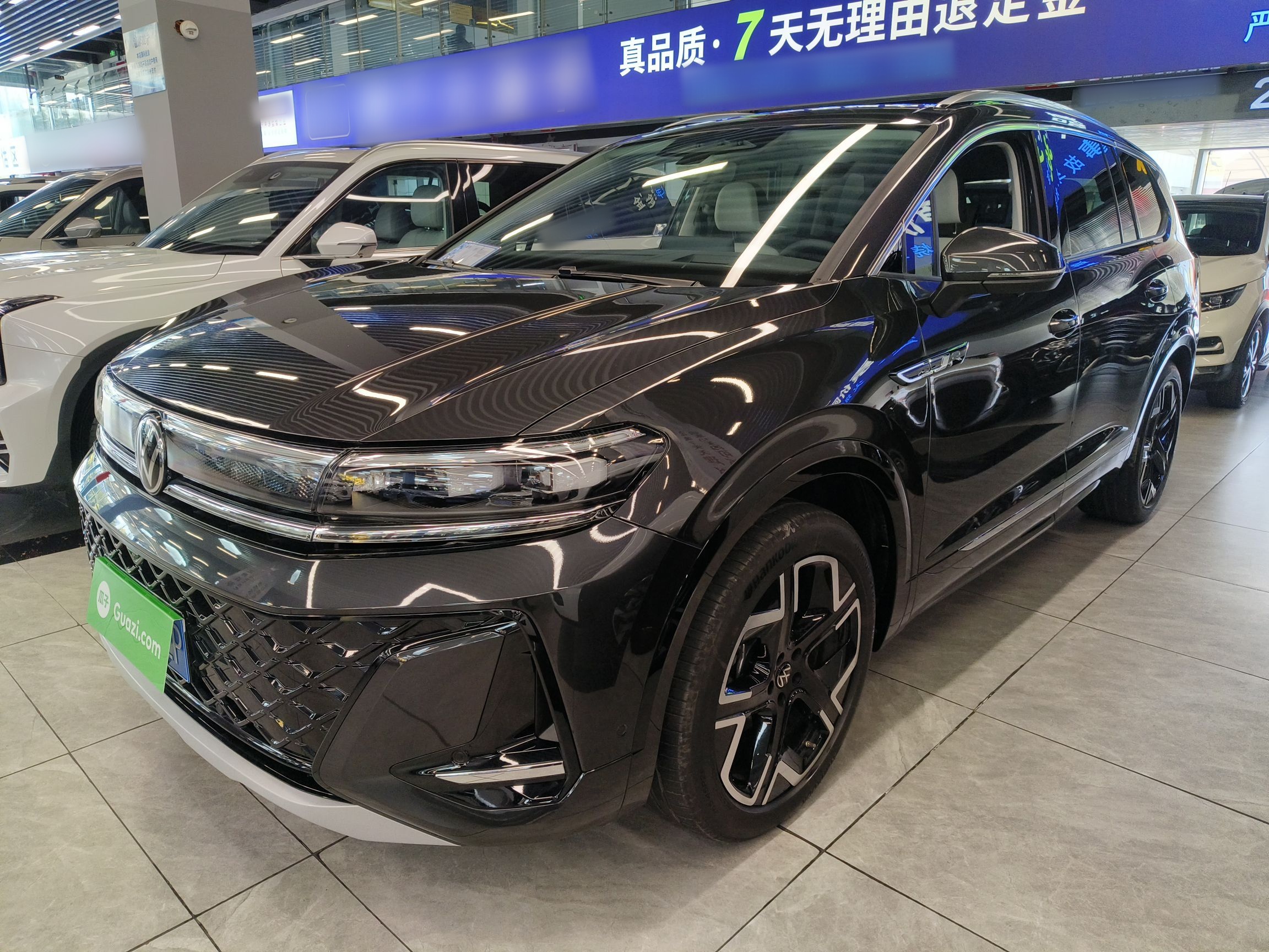 Подержанный Volkswagen Talagon 2026 2.0L Black 800km AT 6 Seats на ...