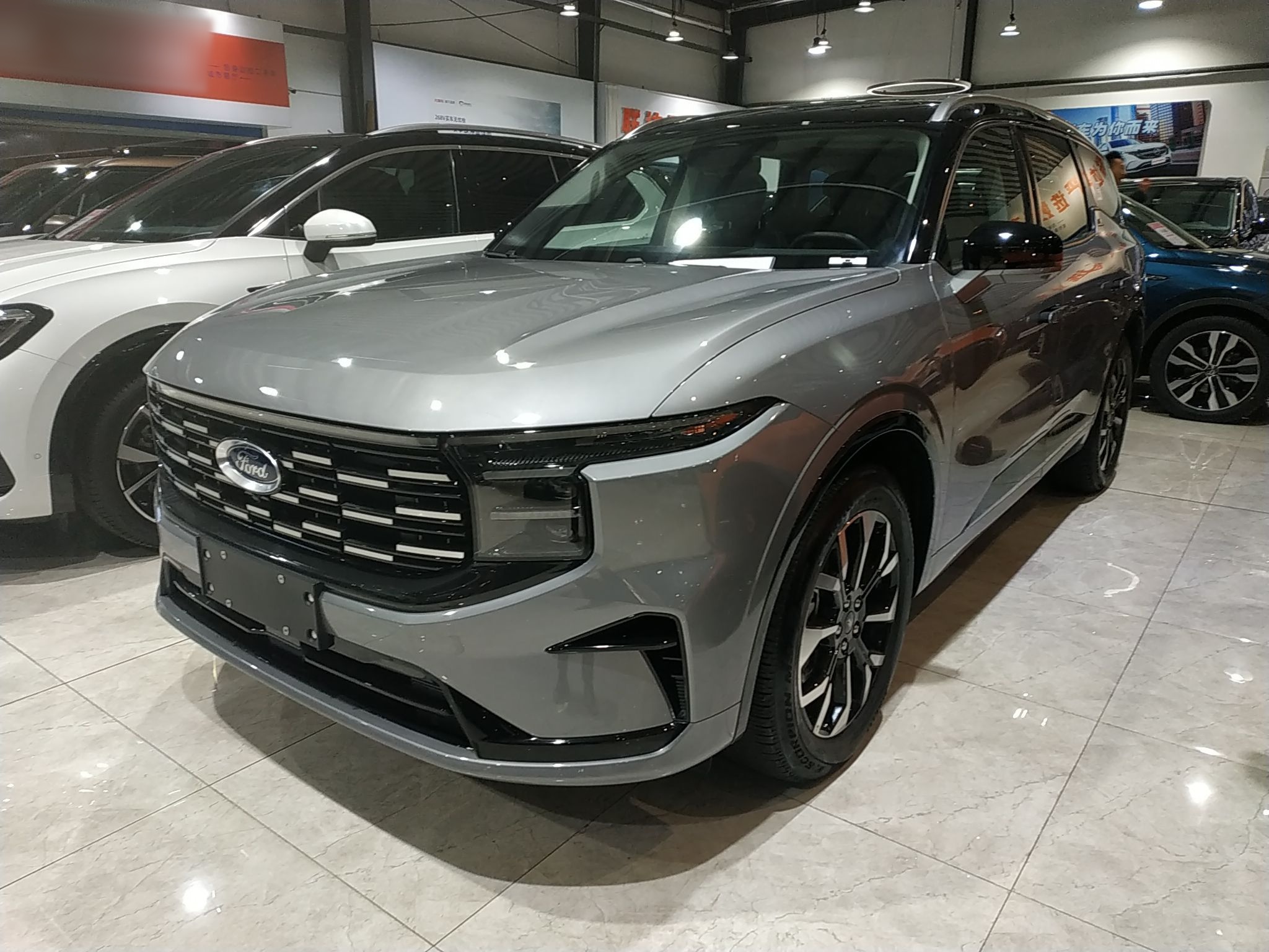 Подержанный Ford Edge 2025 2.0L Gray 3000km AT 7 Seats на продажу ...