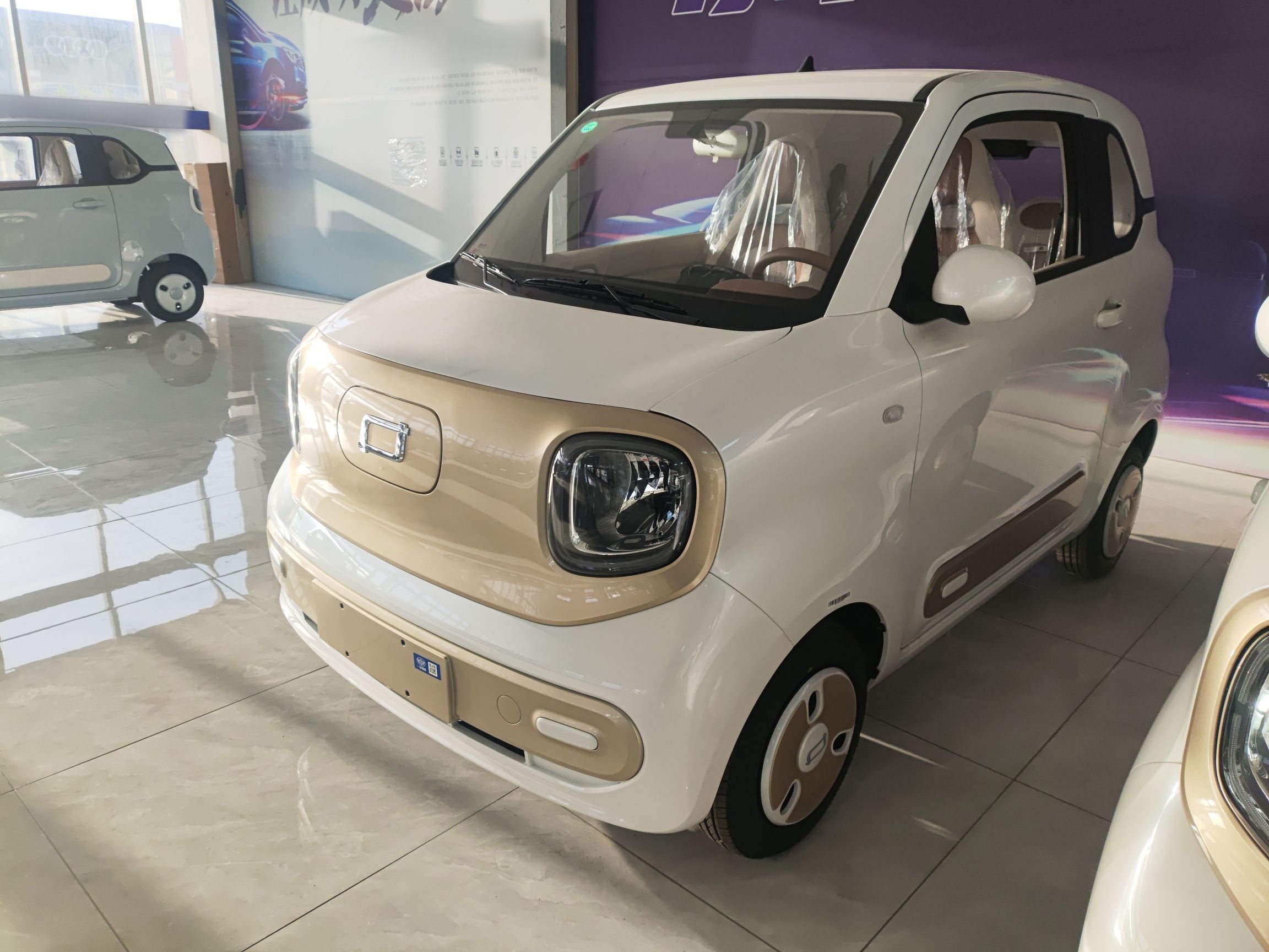 Подержанный Bestune Pony 2026 0.0L White 100km AT 4 Seats на продажу ...